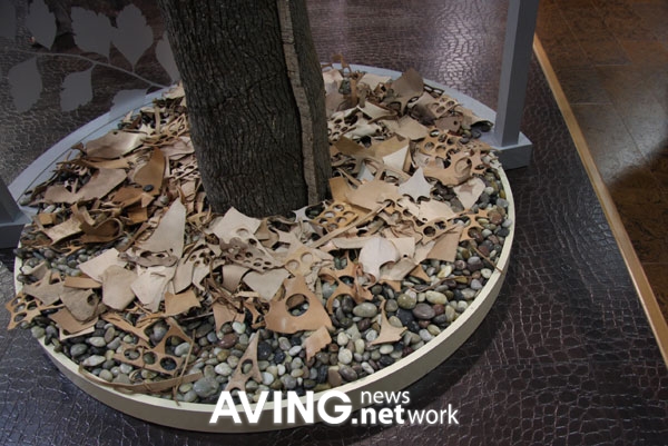 Torlys to display its leather flooring 'Torlys Leather'