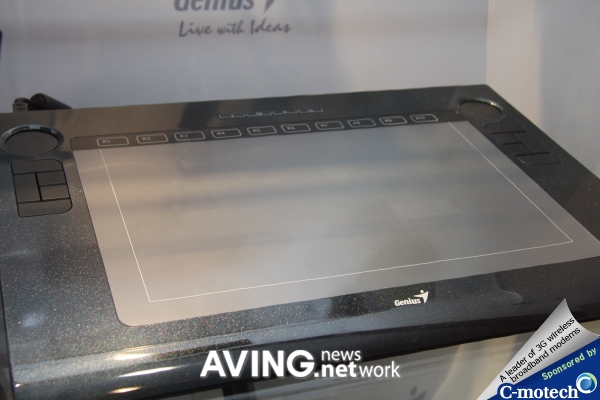 Genius to display its battery free tablet