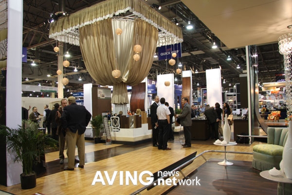 QuickStep to present its new 'Quadra' collection with modern cement look