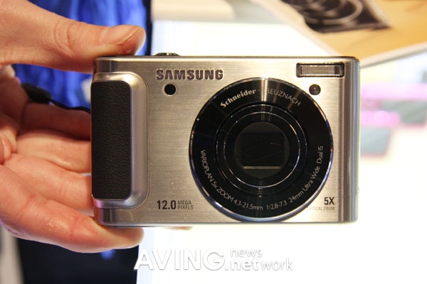 Samsung to introduce its point-and-shoot digital camera 'TL320'