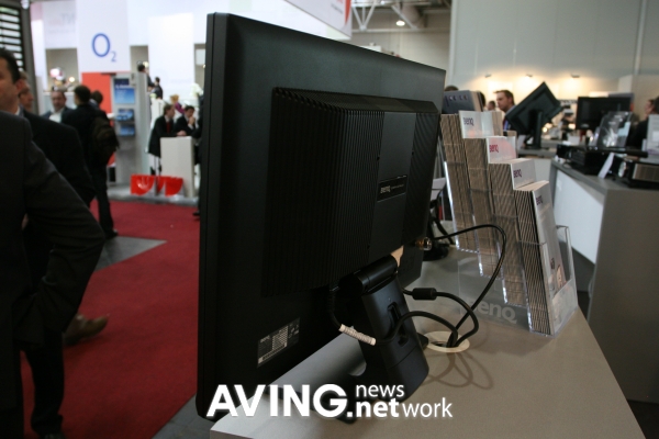 BenQ to display a widescreen monitor 'G2200W'