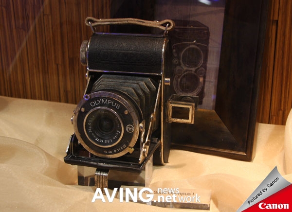 Olympus Korea to display the company's first camera '1936 Semi Olympus I'