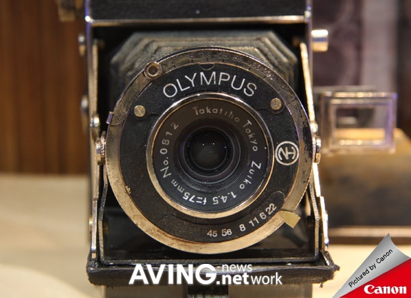 Olympus Korea to display the company's first camera '1936 Semi Olympus I'