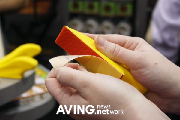 Gator to introduce its small hand sanding tool 'Micro Zip Sander'