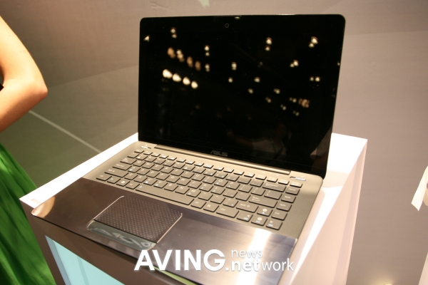 ASUS to unveil its slim notebook pc 'UX30' with Intel CULV platform