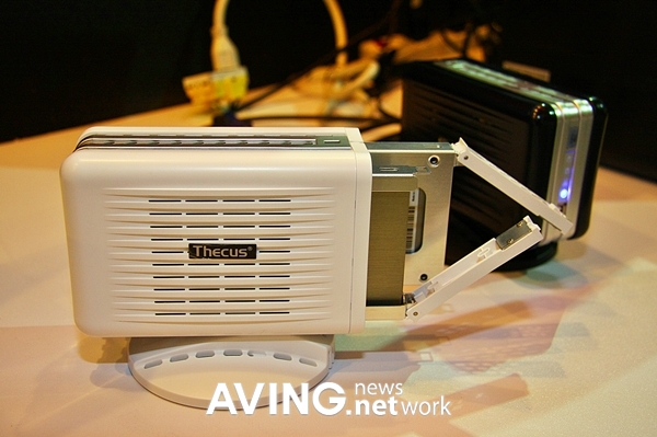 Thecus to present the world's smallest fully-featured mini NAS