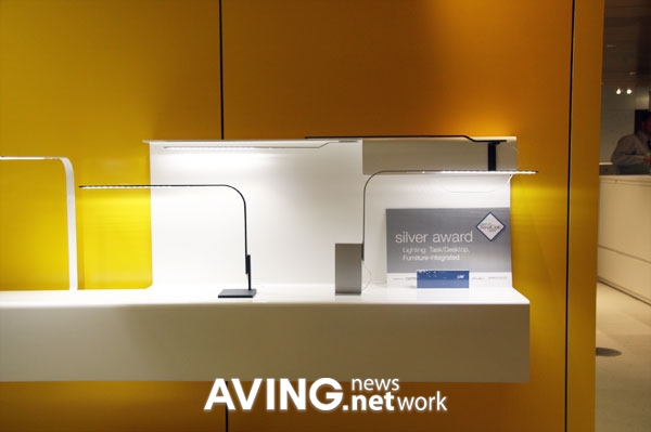 Haworth to present its new multi-purpose, multi-task LED light 'LIM'