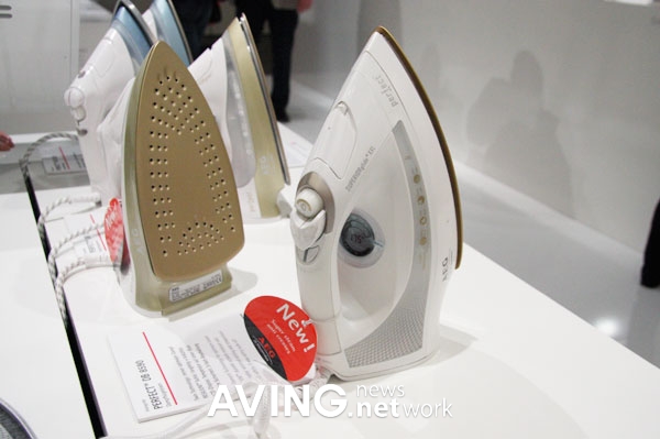 AEG Electrolux to present its new steam iron 'Perfect DB 8590'