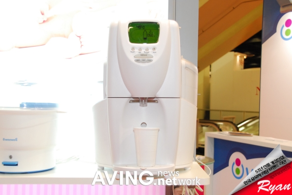 Weewell to present its baby bottle sterilizer 'WEM600'