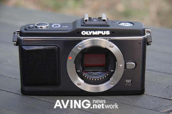 Olympus Korea to unveil its hybrid digital camera 'PEN E-P2'