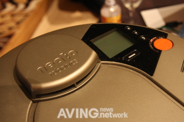 Neato to launch its robot vacuum cleaner 'XV-11'