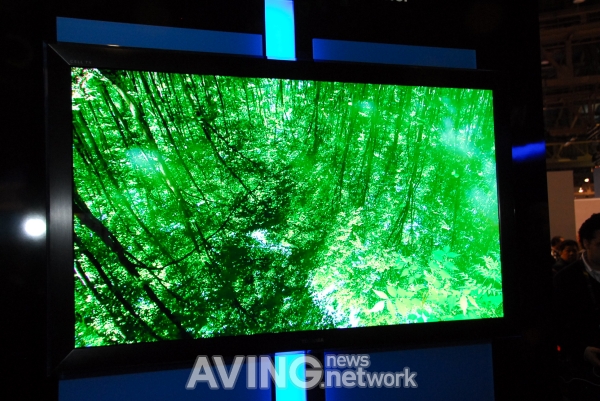 Toshiba to introduce ZX900 Series CELL TV into the U.S. market