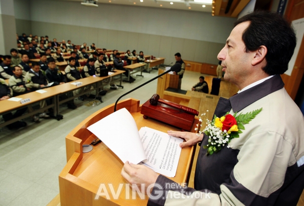 GM Daewoo CEO leads change through non-stop communicative management