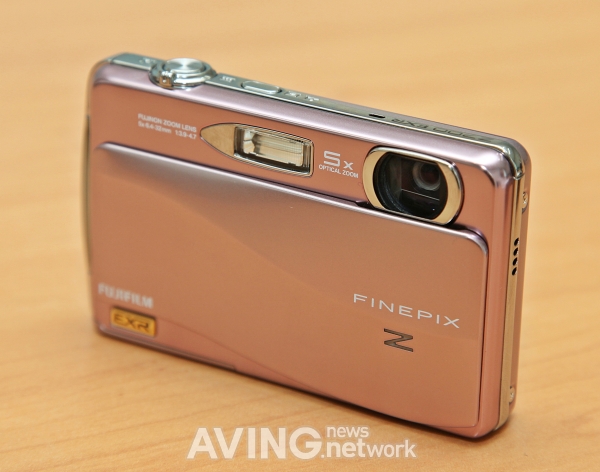 FUJIFILM's new class of EXR touch screen digital camera 'FinePix Z700EXR'