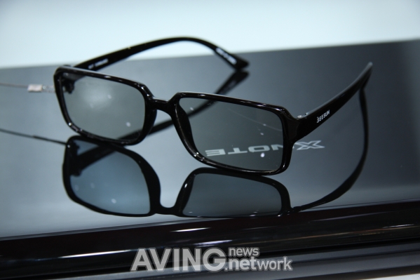 LG Electronics to showcase its Full HD 3D monitors at WIS 2010