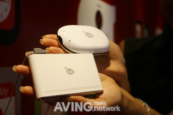 KT to showcase the new version of portable WiBro wireless router