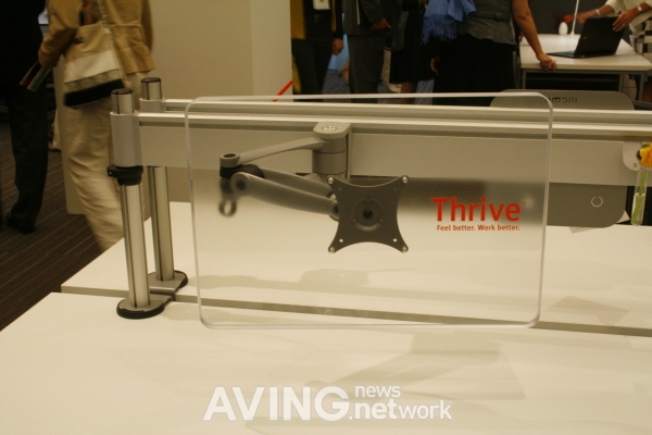 Herman Miller to display its workstations furniture 'Thrive'