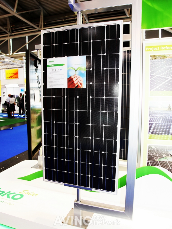 JinKo Solar to introduce its monocrystalline module JKM185M-72 at the ...