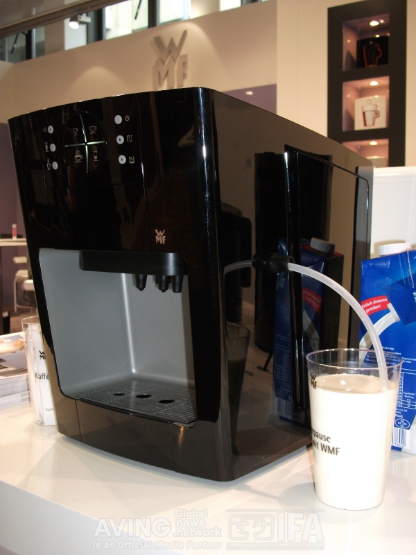 [IFA2010] WMF to introduce its new Coffee pad machine WMF10
