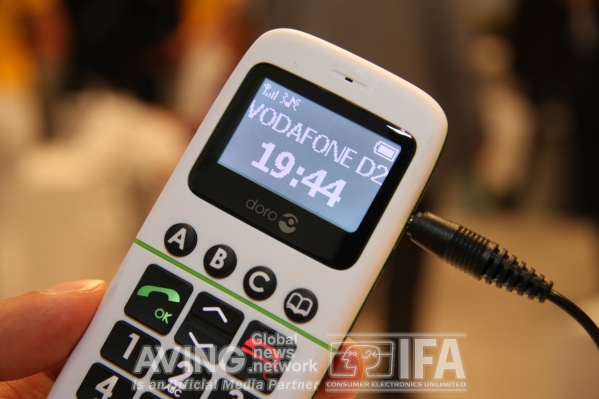 [IFA 2010] Doro, introduces european type cellular phone for the ...
