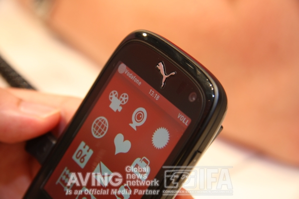 [IFA2010] Vodafone, introduces sports brand 'Puma' cellular phone