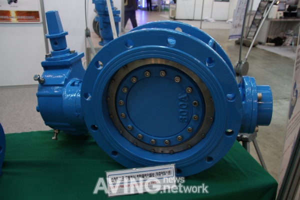 [ENTECH2010 Field Covering] Samjin Valve, introduces various water-and ...