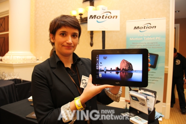 Motion Announces its First Ultra-Light, Rugged Tablet PC with Versatile ...