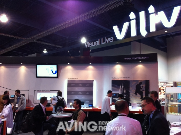 CES 2011, viliv, LVCC South hall, Jan 7