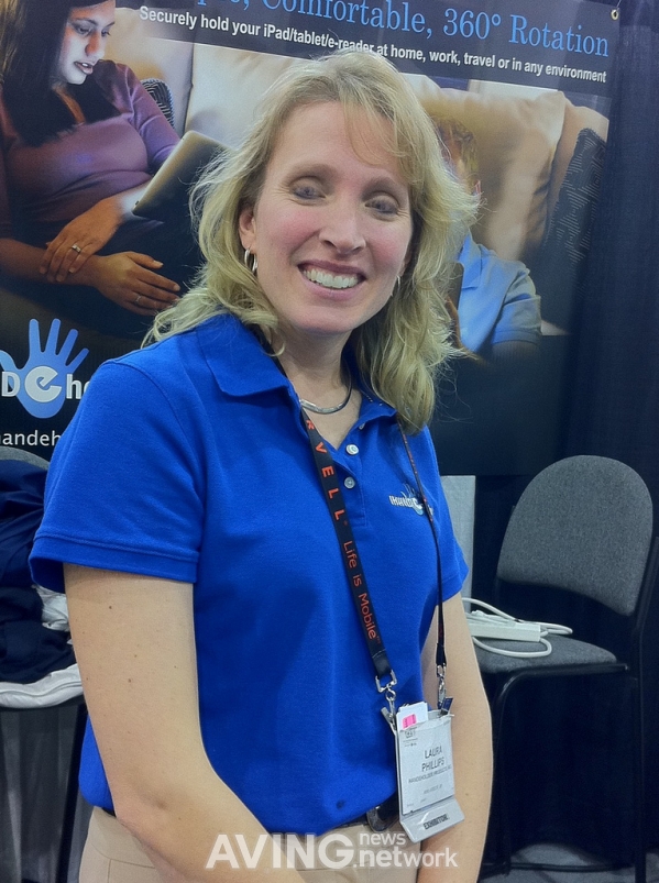 CES2011, Hand Holder, Ms. Laura Phillips