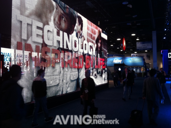 CES 2011, Motorola Interior Design, LVCC, Jan 9