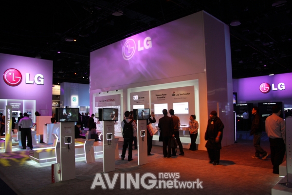 CES 2011, LG Booth Interior Design, Mobile Devices, LVCC, Jan 9