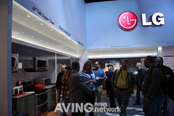 CES 2011, LG Booth Interior Design, Home Appliances, LVCC, Jan 9