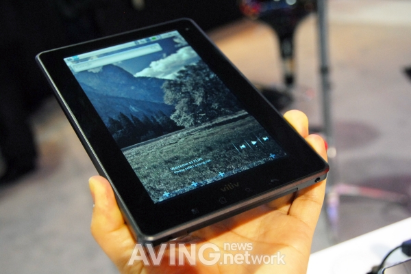 'viliv X7 Android Tablet' Introduced at CES