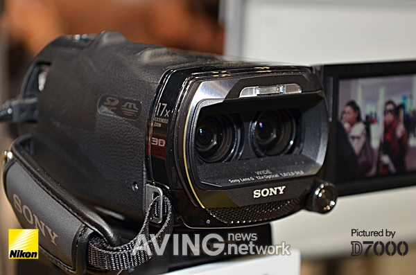 [CP+ 2011] Sony to Unveil Camcorder 'HDR-TD10' available for 3D Recording