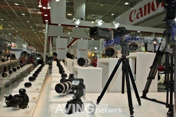 [PHOTO&IMAGING 2011] Let's Look Around Canon Booth
