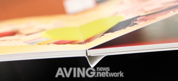 [PHOTO&IMAGING 2011] 'Photo Live Book' To Display Clear Image With Slim ...
