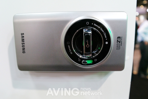 This is the Next-generation Digital Door Lock - The SAMSUNG EZON SHS ...