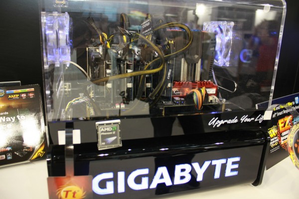 [Computex 2011] Gigabyte to Show PC System with four Graphics Cards