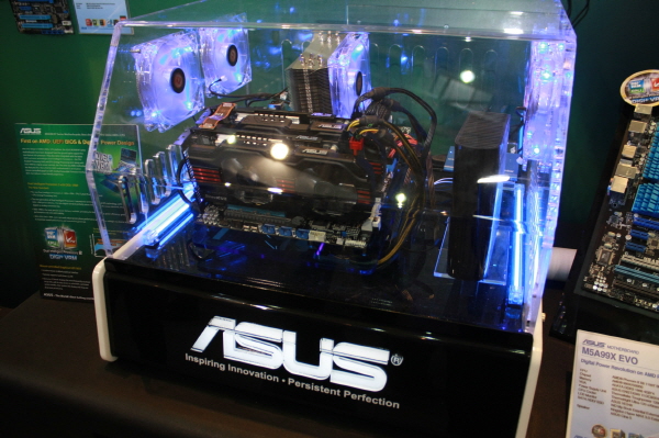 [Computex 2011] ASUS to Introduce Dual Graphic Card PC System