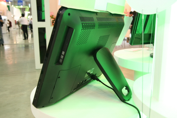 [Computex 2011] Giada to Unveil ‘AIO PC’, Black All-in-one PC