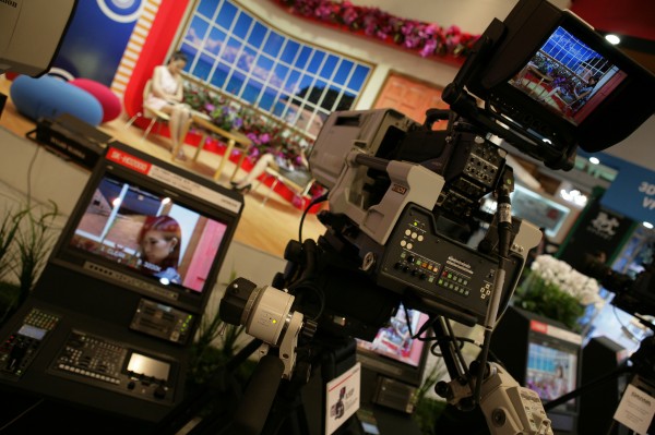 [KOBA 2011] ‘SK-HD1000′, ENG/EFP Camera System of HITACHI