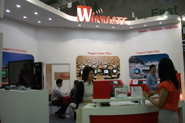 [Computex 2011] 10.4” Tablet PC for Doctors by Winmate