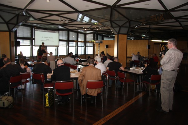 [IFA 2011] Cute ‘PARO,’ Homecare Robot for the Aged Developed by AIST