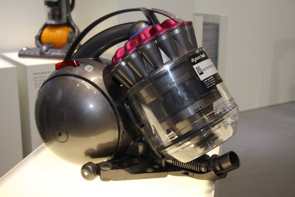 [IFA 2011] Dyson to Unveil ‘dyson ball DC37,’ a Cylinder Vacuum ...