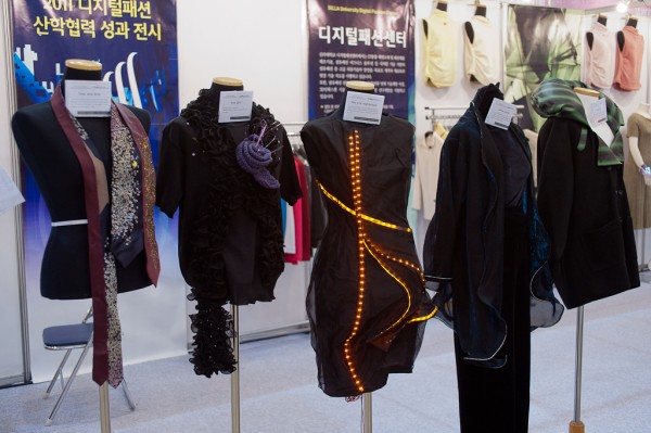 ‘BITFAS (Busan International Textile & Fashion Show) 2011,’ a Place to ...