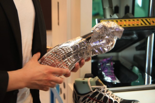 [BISS 2011] GTM Korea to Display ‘All Round Gel Press Shoes,’ a ...