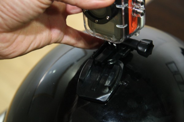 Amon drawing attention with its HD class sport and active camera, “I ...