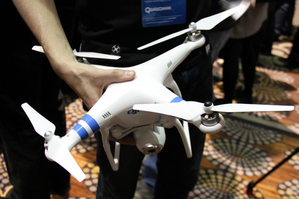 [CES Unveiled Video] DJI to announce consumer-focused quadcopter 'Phantom 2 Vision'