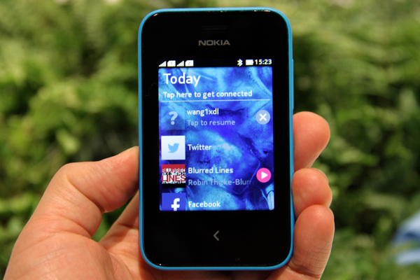 [MWC 2014 Video] Nokia Showcases Dual SIM Smartphone ‘Asha 230’