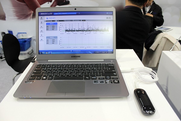 [30th KIMES 2014] i-SENSE Showcases No Coding Blood Glucose Monitor ...